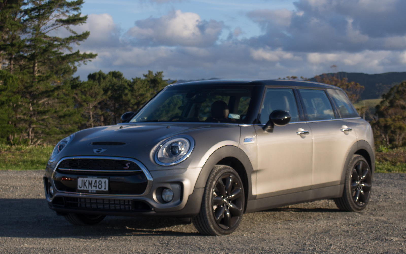 Mini Cooper S Clubman - Open Road Test Drive - THE EMPIRE
