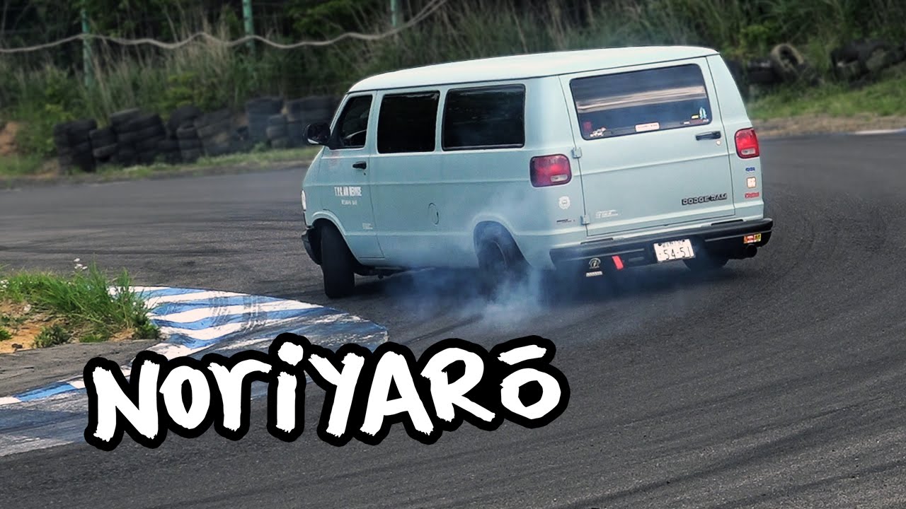 Japanese Van Racing looks AWESOME! - THE EMPIRE