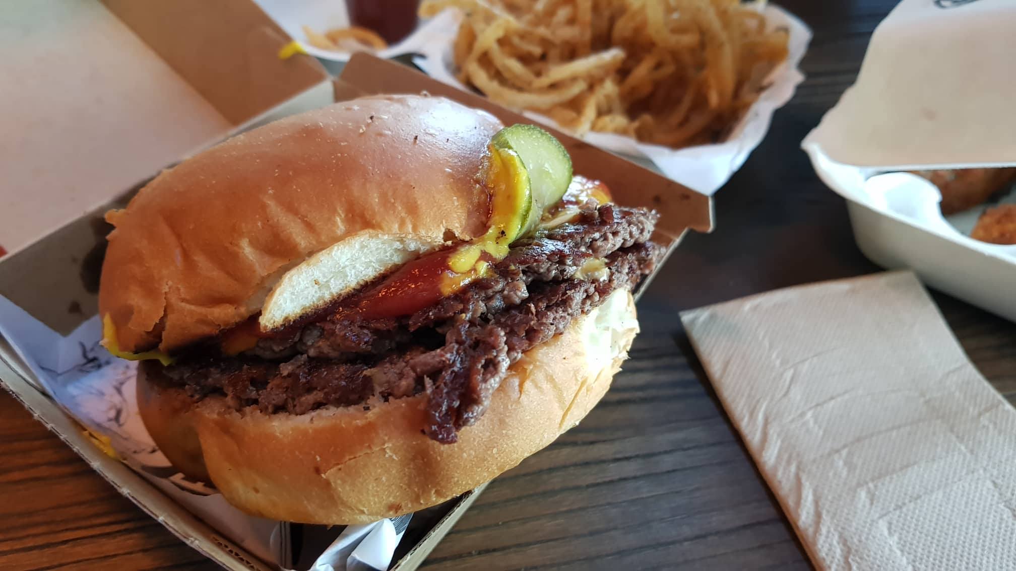 Burger Geek - Review - THE EMPIRE