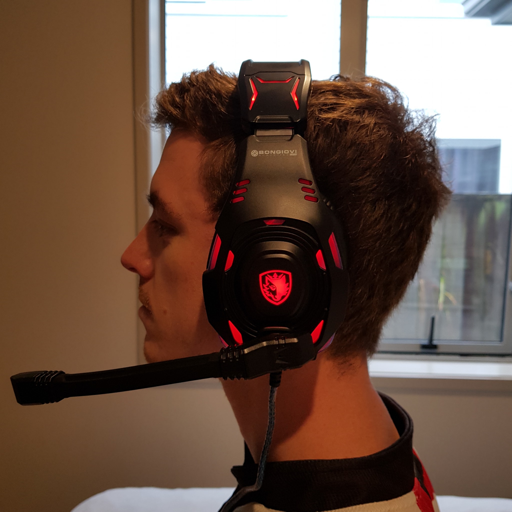 Review - SADES Knight Pro Headset - THE EMPIRE